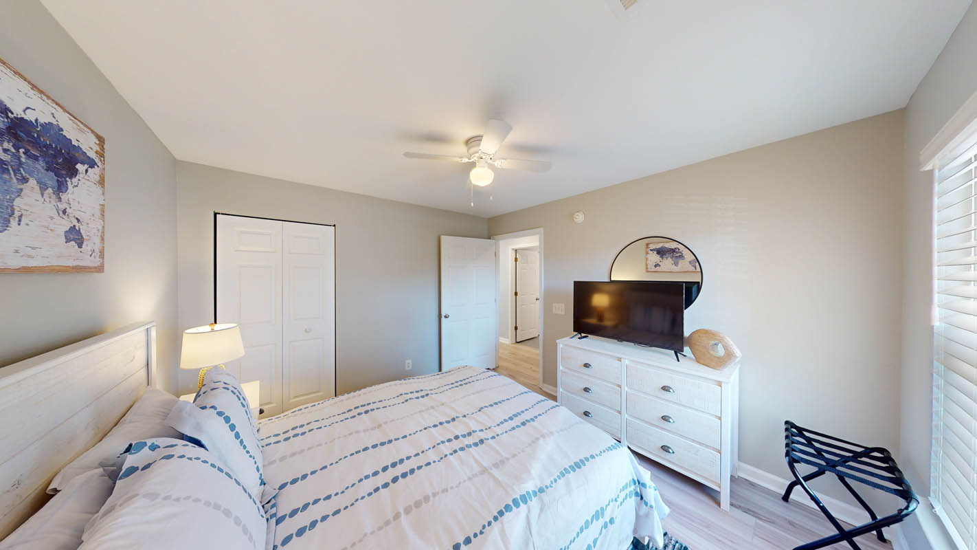 True Blue Resort - The Litchfield Company Vacation Rentals