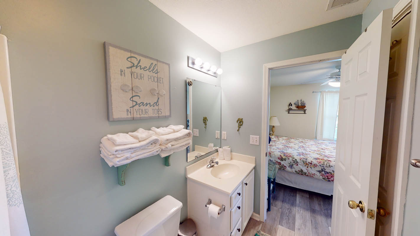 True Blue Resort - The Litchfield Company Vacation Rentals